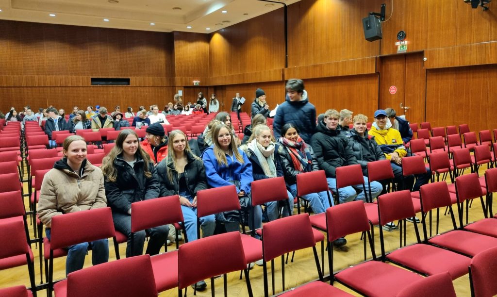 Endlich wieder Vienna English Theatre! – BORG Deutsch-Wagram
